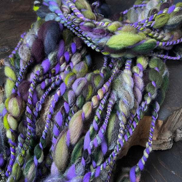 Hand spun yarn for weaving and knitting - Mynoush