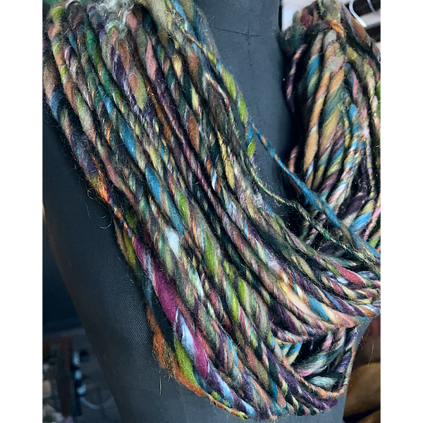 Hand spun yarn single - Mynoush