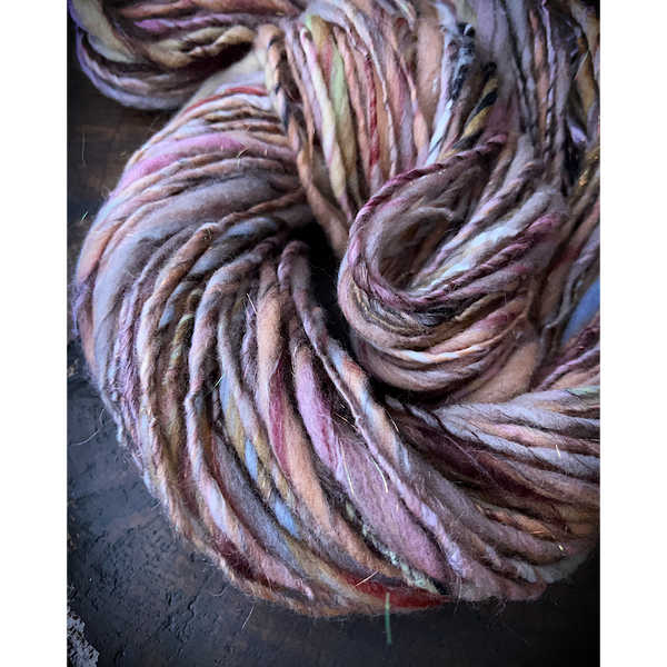 Hand spun yarn single - Mynoush