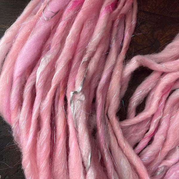 Mynoush Spinning from an art batt video tutorial